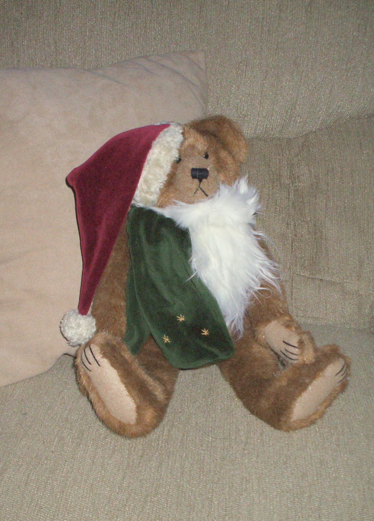 Displaying a Boyds Bears collection | The Enchanted Manor