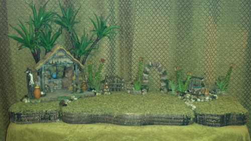 Decor – Setting up a Fontanini Nativity Display | The Enchanted Manor